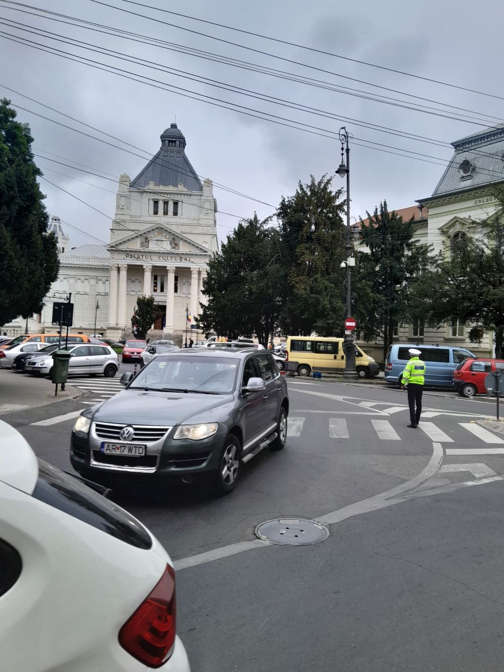 Primăria Arad va oferi șoferilor o aplicaţie mobilă pentru găsirea ...